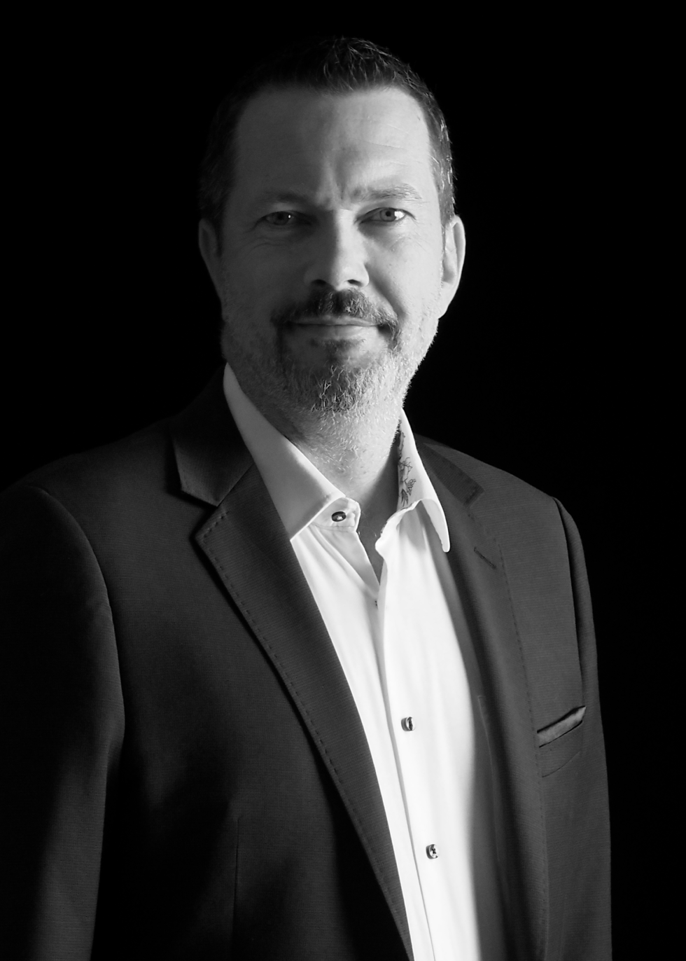 About us - Firmengeschichte & Ansprechpartner - Roundliner GmbH